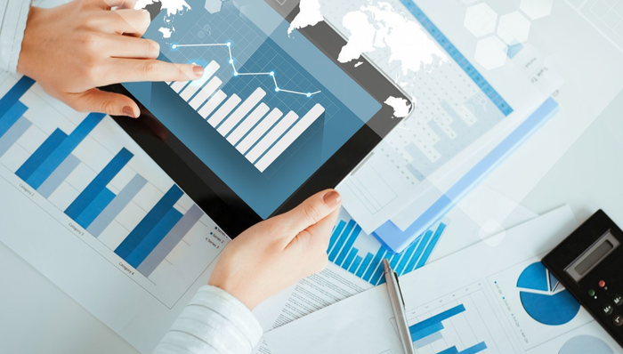 芯片板块逆势上涨，芯片ETF（512760）涨幅超2%，芯原股份涨超15%|界面新闻