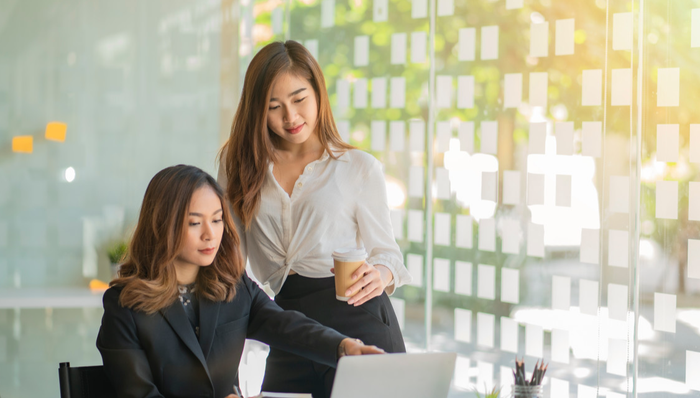 AI三要素共振，AIGC云到端加速推进，金融科技ETF(516860)大涨1.35%|界面新闻