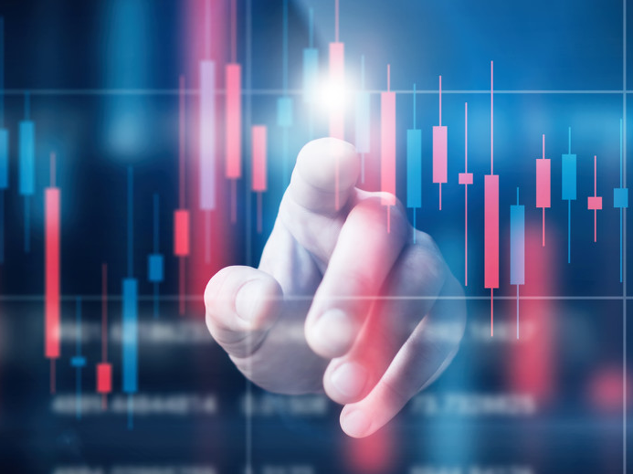 半导体板块活跃，数字经济ETF(560800)涨近1%，近4天获得连续资金净流入|界面新闻